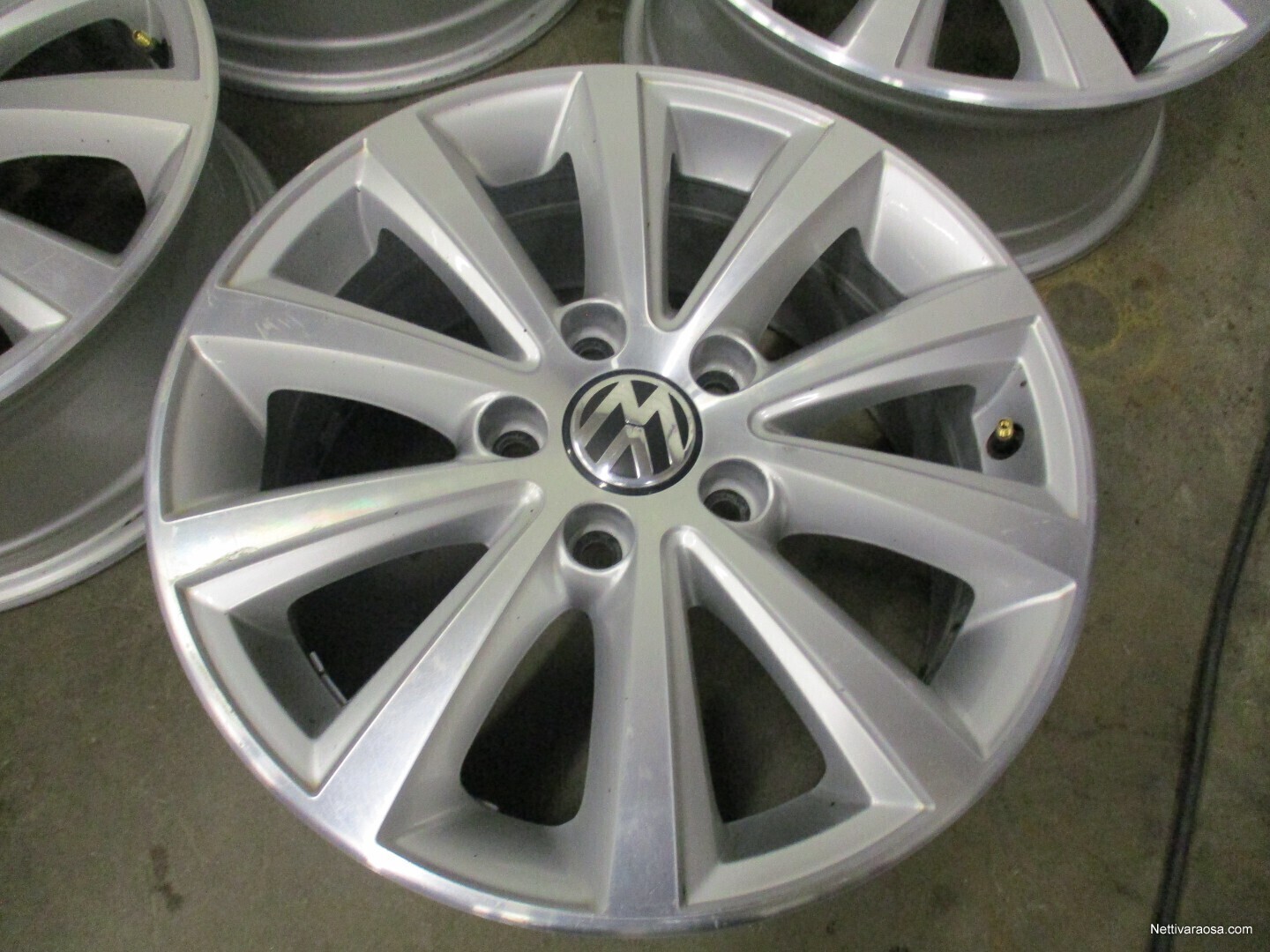 Nettivaraosa - Volkswagen - 1T0 601 025 S - Vanteet - Nettivaraosa