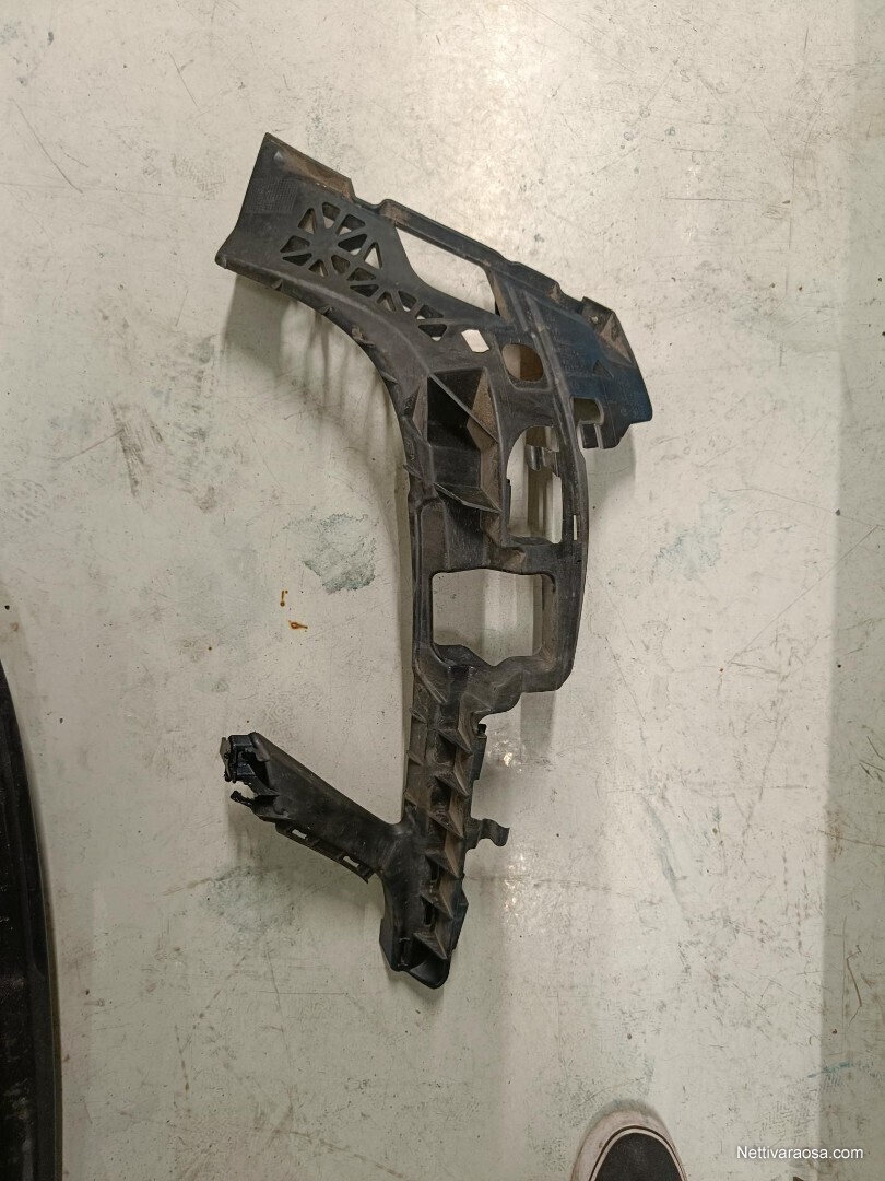 Nettivaraosa - mercedes benz W204 2009 - A204 885 07 65 - Auton ...