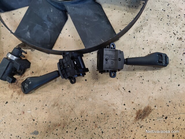 Nettivaraosa - Bmw 525D 2003 - Varaosa- ja kolariautot - Nettivaraosa