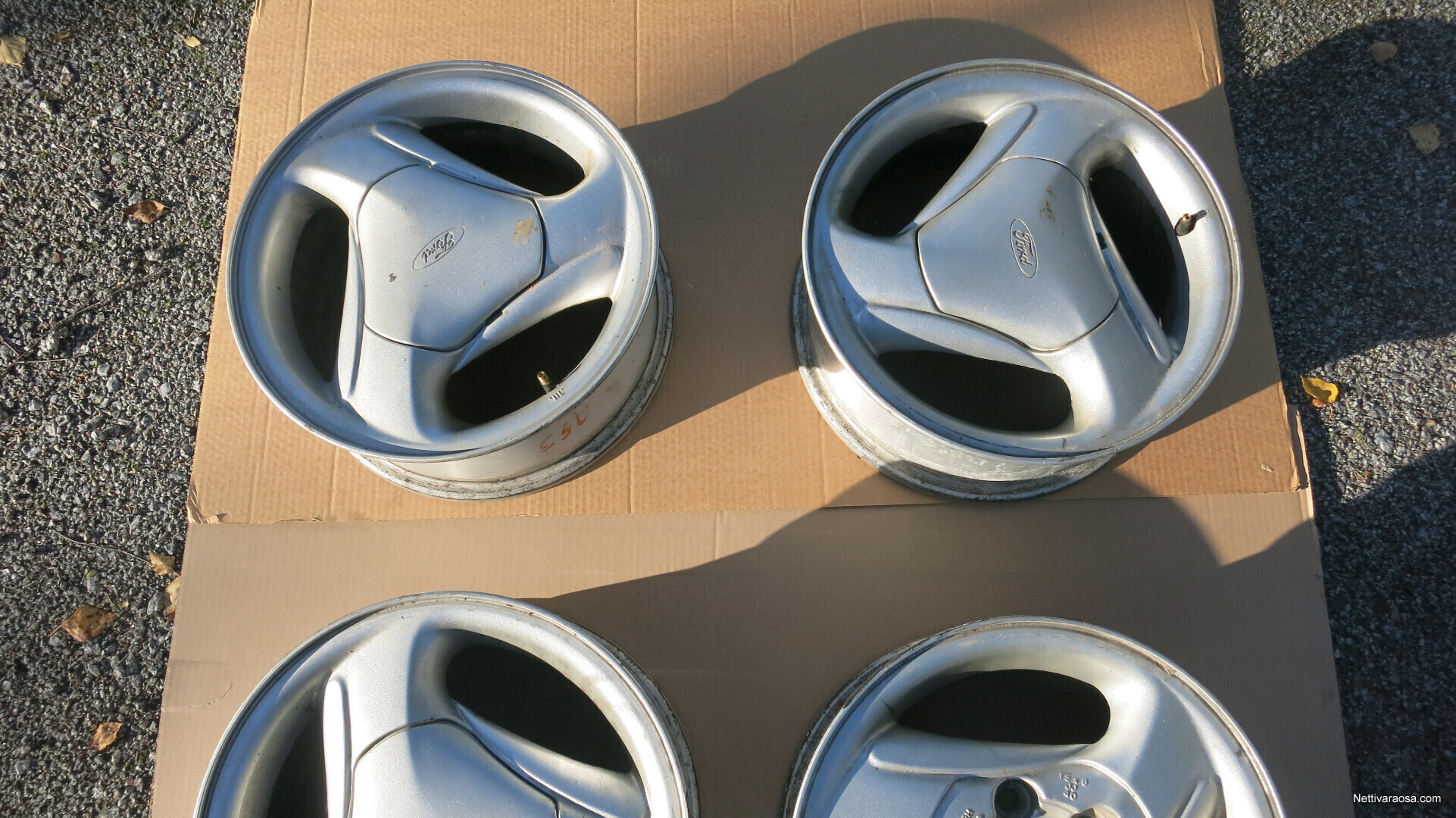 Nettivaraosa - Ford 15" Alkuperäisvanteet - Vanteet - Nettivaraosa